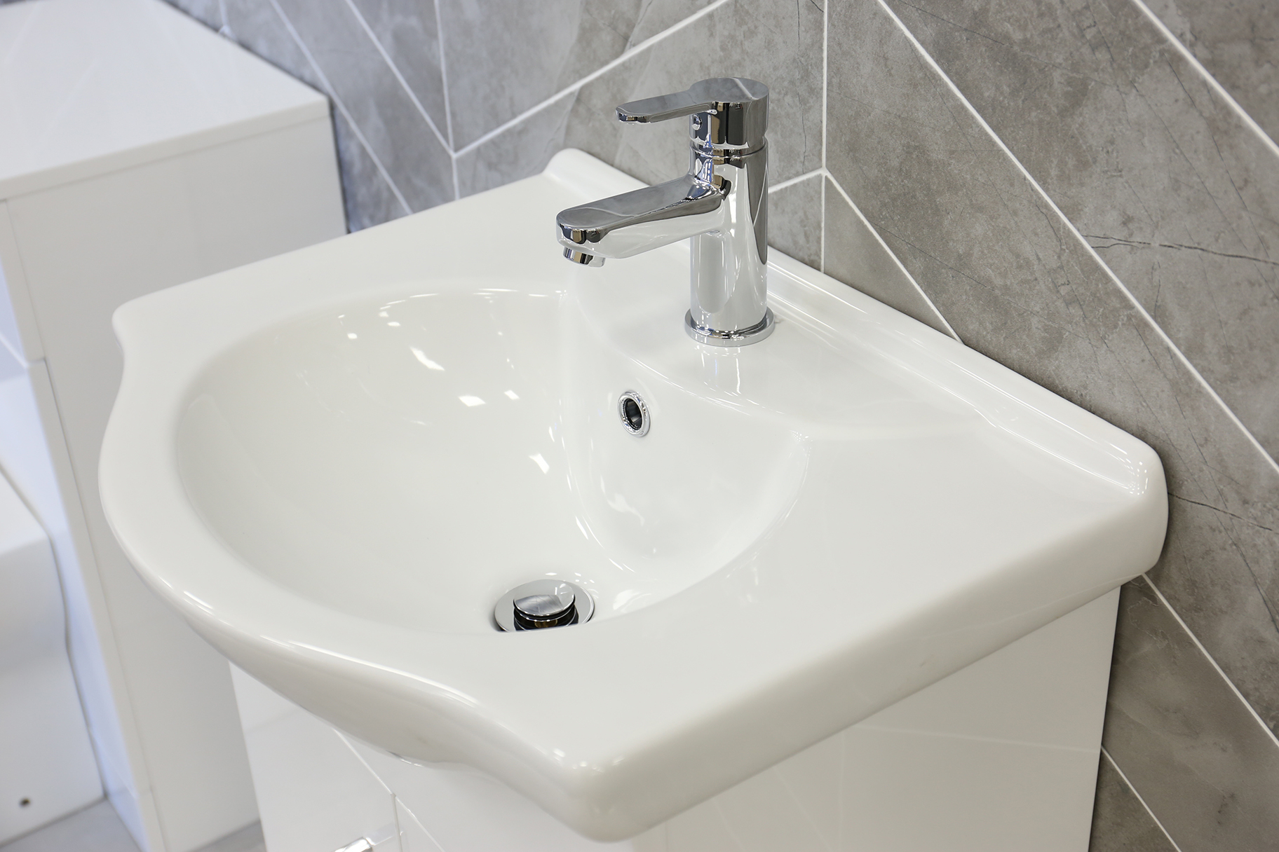 Traditional Bathroom Vanity Unit Basin Sink Unit Storage WC Gloss White ...